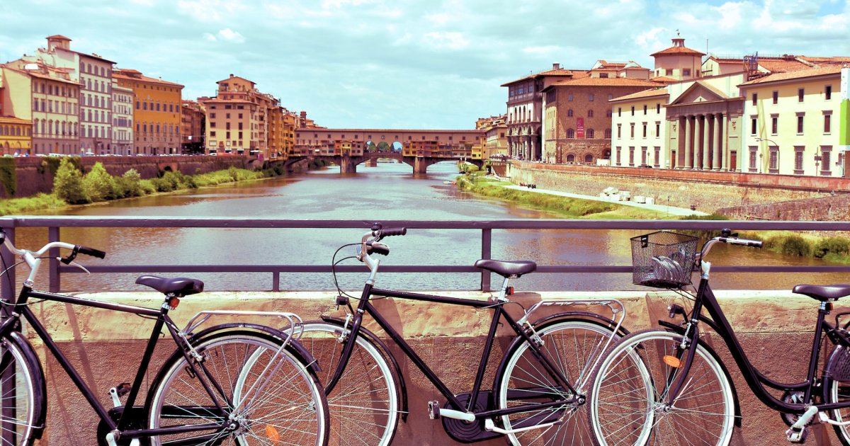 Explore Florence on a guided bike tour / Authentic Europe