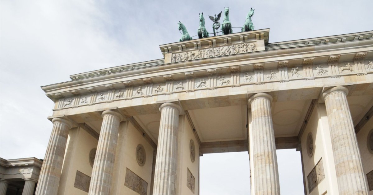 Discover Berlin Walking Tour / Authentic Europe